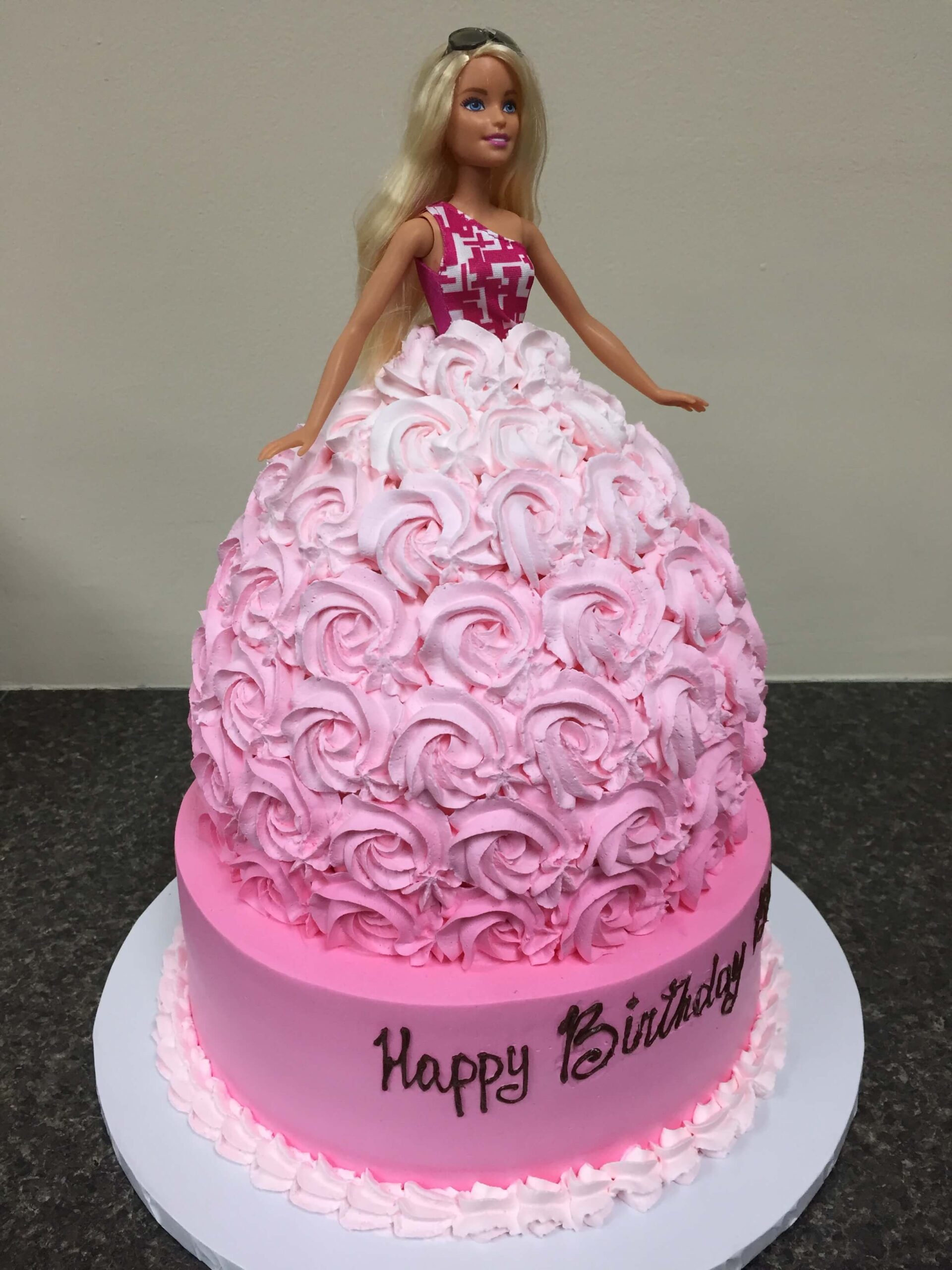 Custom Cake Gallery : Goldstar Bakery